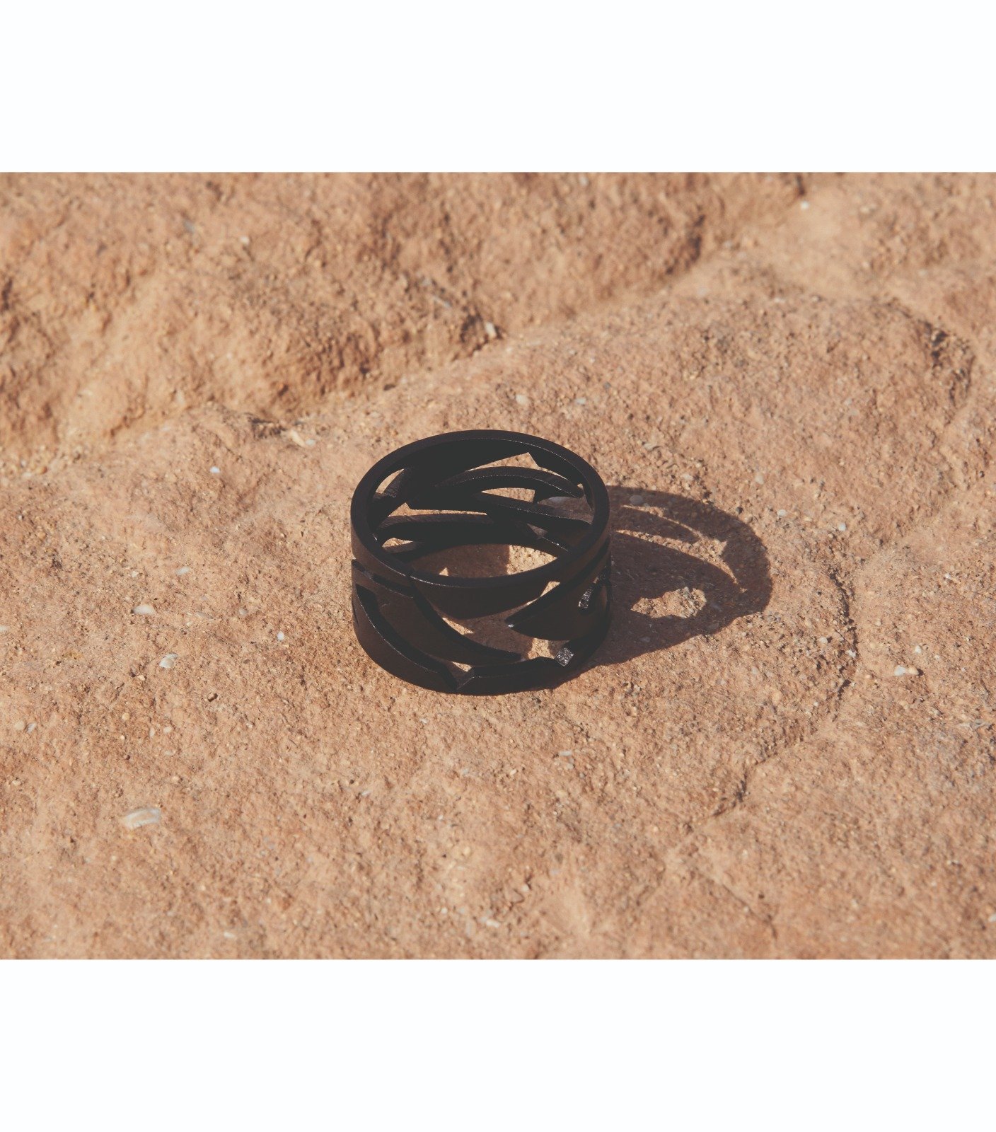 A WORLD OF SHAPES : AKILLIS REIMAGINES THE TATTOO - LLQ Lifestyle