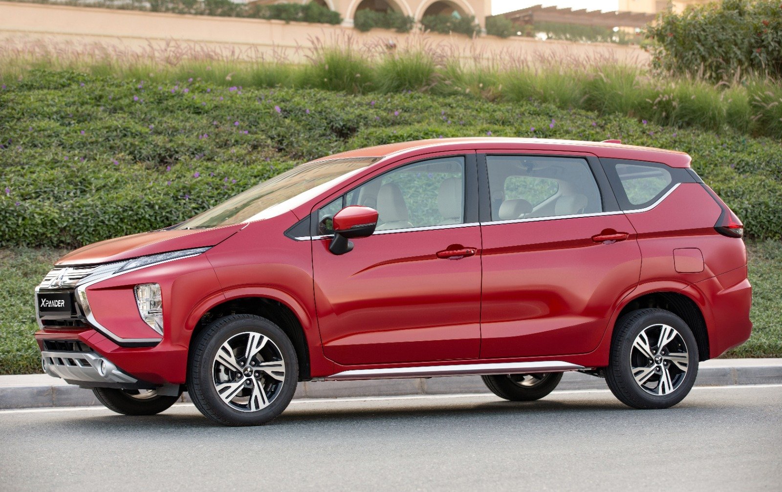Mitsubishi Xpander - LLQ Lifestyle