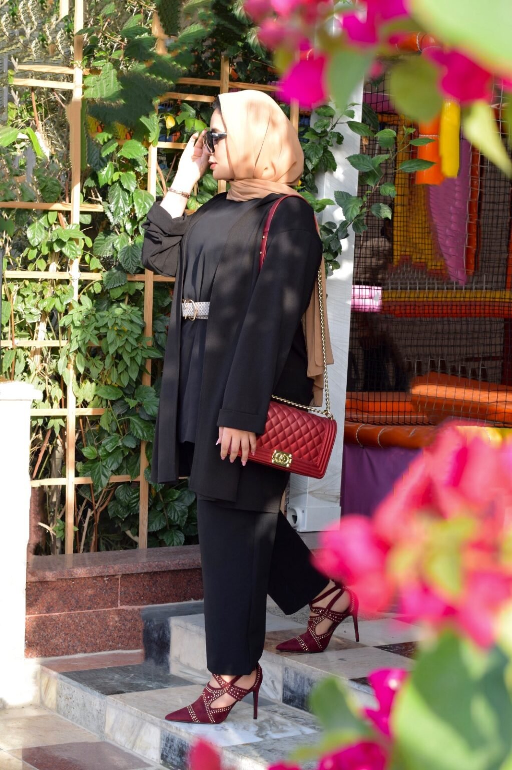 10 style tricks on how to make revealing outfits modest - LLQ Lifestyle