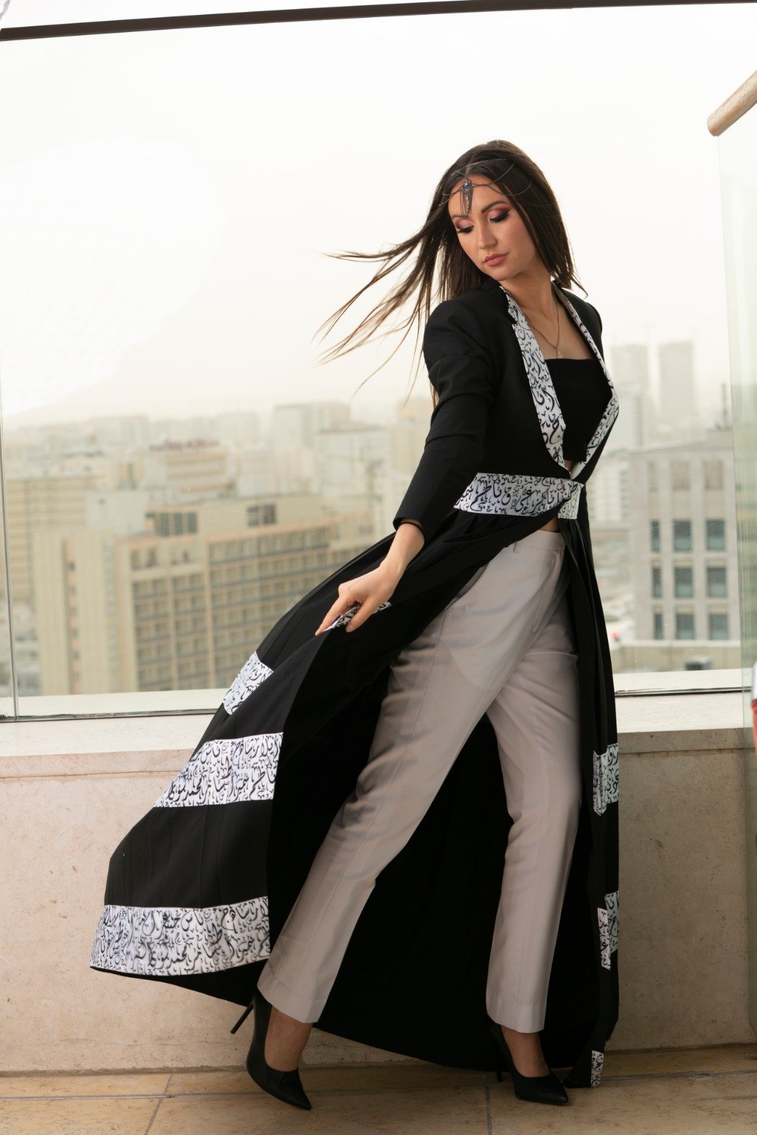10 style tricks on how to make revealing outfits modest - LLQ Lifestyle