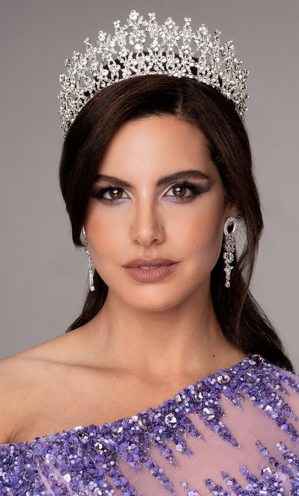 NADEEN AYOUB - LLQ Lifestyle